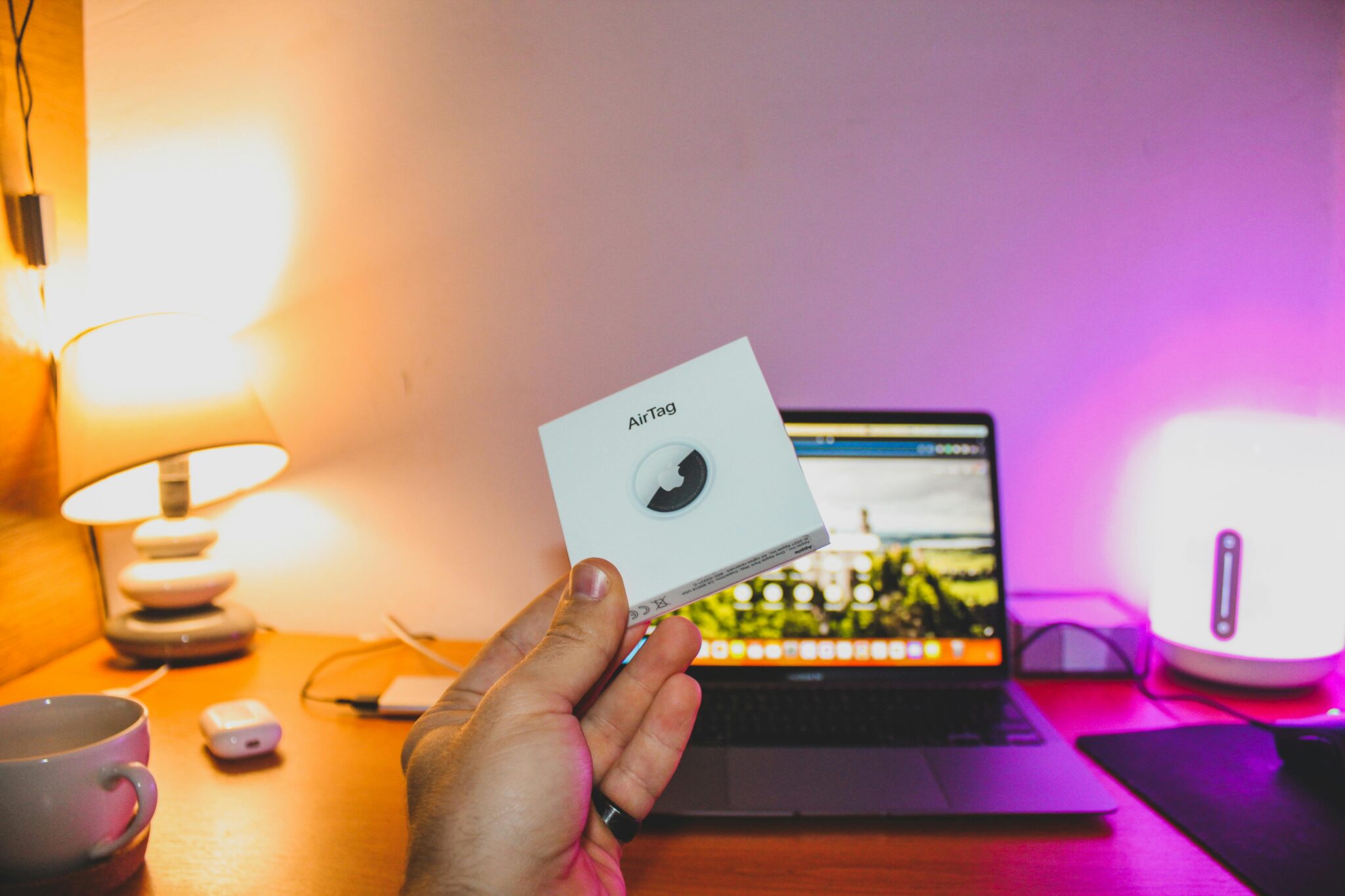How Does an Apple AirTag Work? A Complete Guide - FROMDEV